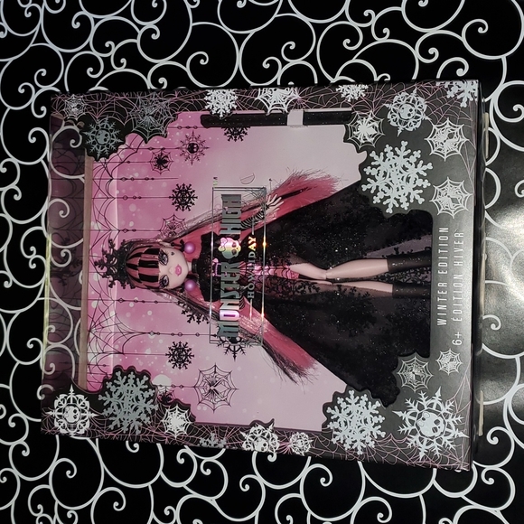 Mattel Monster High | Holiday | Monster High Howliday Draculara Doll ...